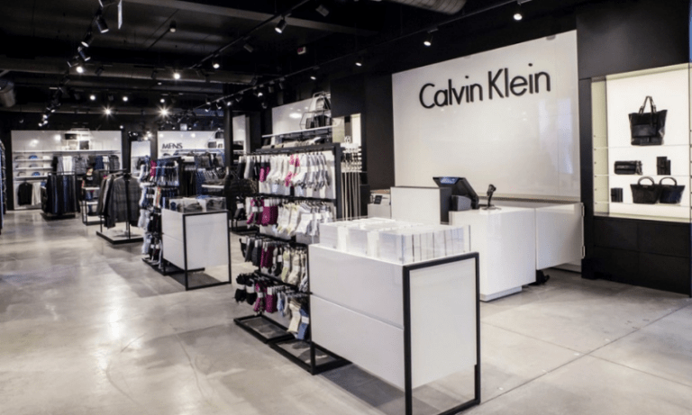 Thiết kế cửa hàng thời trang Calvin Klein xa xỉ, hiện đại