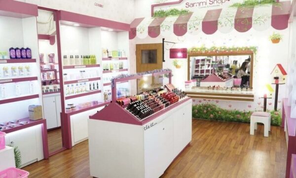 Sammi Shop: thiết kế cửa hàng mỹ phẩm tone hồng dễ thương